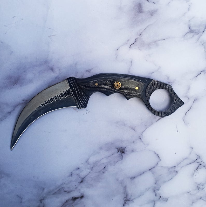 Raptor Claw Knife - Double Edged Karambit Blade - Groovy Guy Gifts