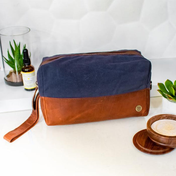 The Classic Canvas Wash Bag - Groovy Guy Gifts
